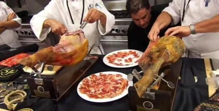 What Causes White Spots on Spanish Ham? Understanding the Safety and ...