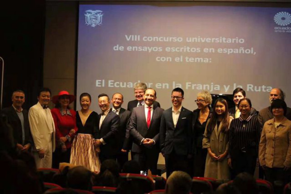 Detailed Explanation of the Meaning and Usage of del in Spanish - Spain ...