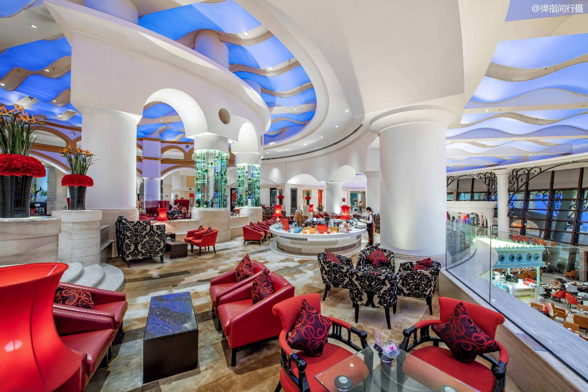 Guide to Common Spanish Hotel Conversations and Useful Phrases - Spain ...