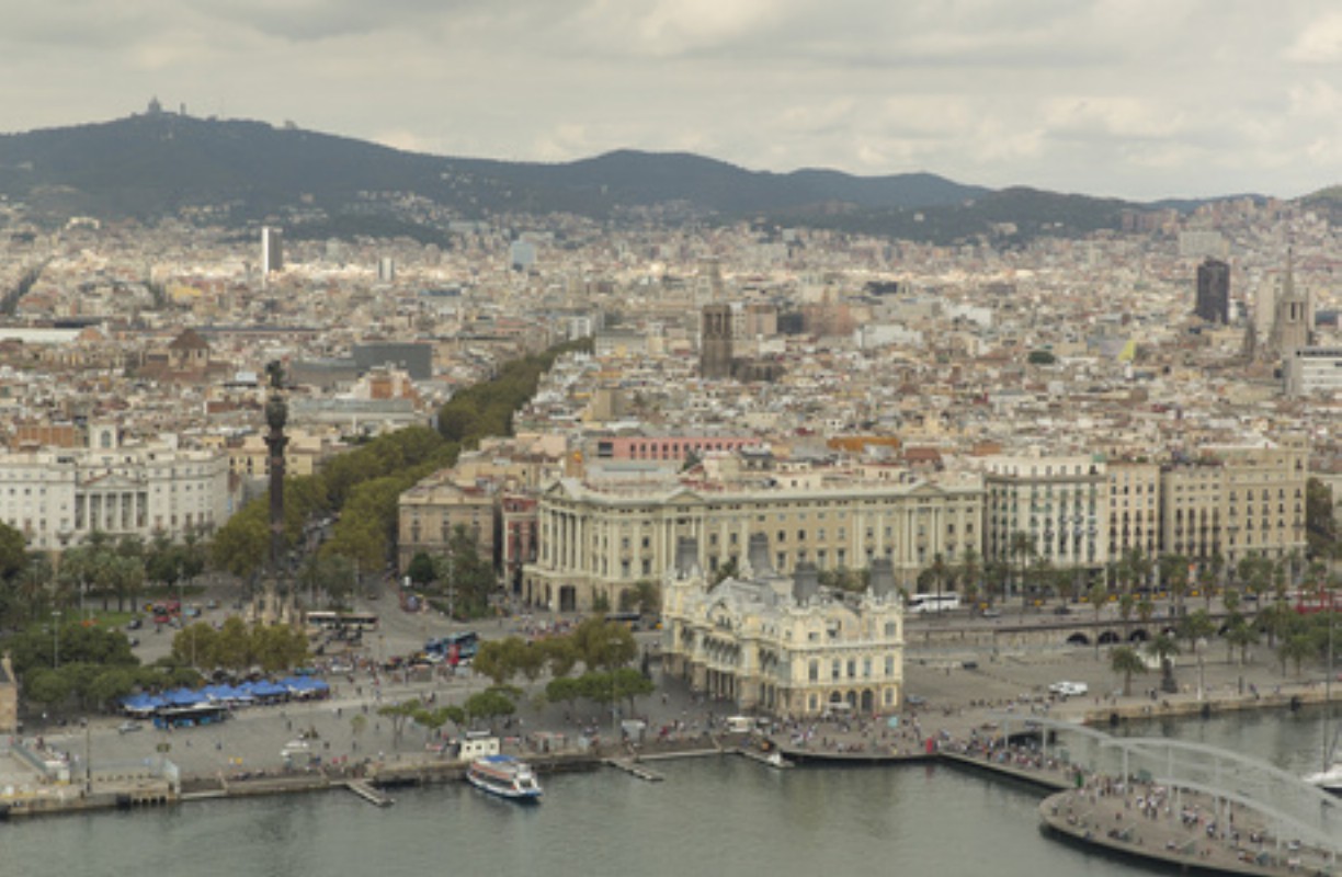 Mies van der Rohe: The Modernist Legend Behind the Barcelona Chair ...