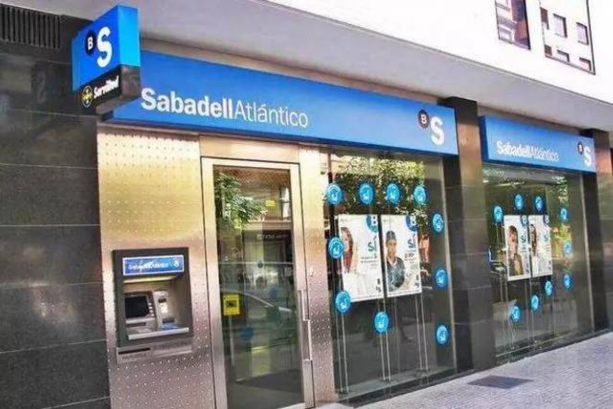 Applying for Spanish Residency? How Much Money is Enough for Your Bank ...